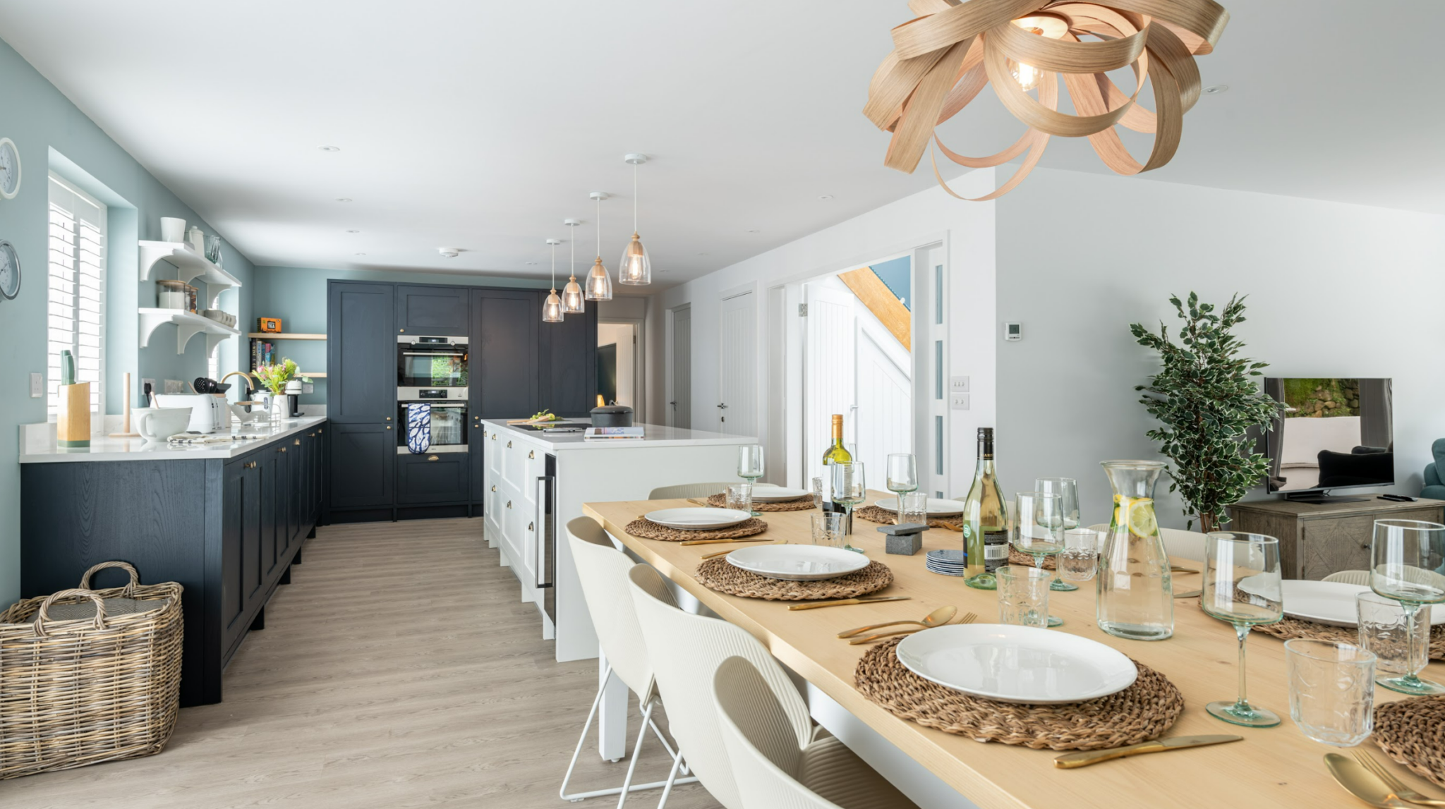 House tour: The Lahaina Project Part 1 – hyggeandcwtch.com
